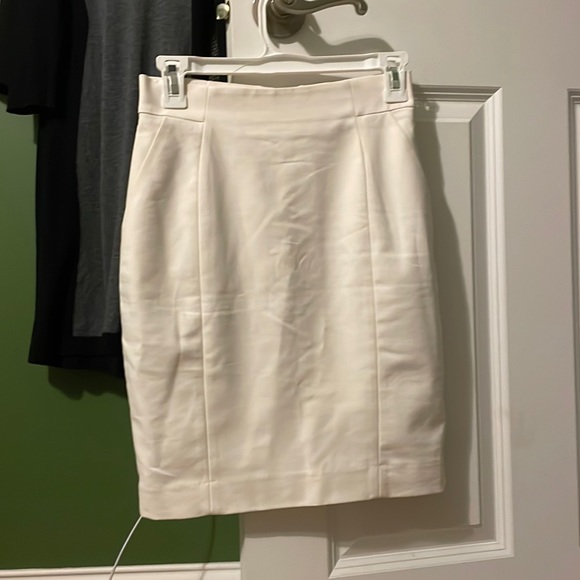 H&M | Skirts | Whitecream Hm Pencil Skirt | Poshmark